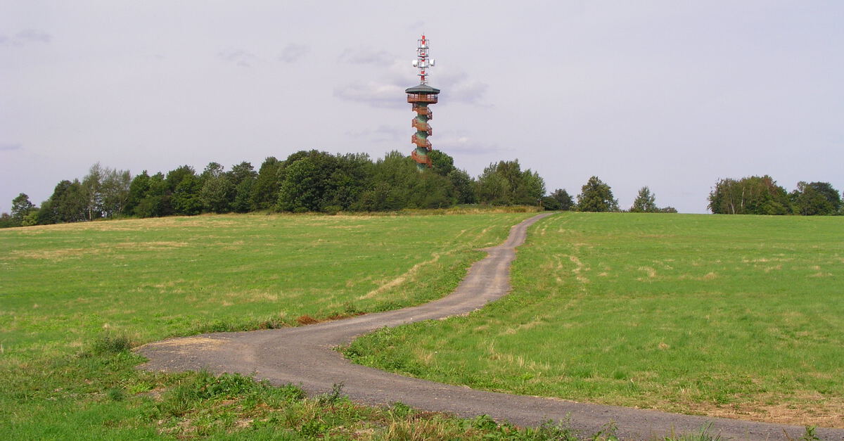 Rozhledna Sokolí vrch – Dobrná | České středohoří